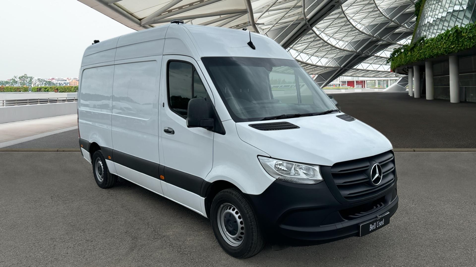 Mercedes-Benz Sprinter 315CDI Progressive Medium Van