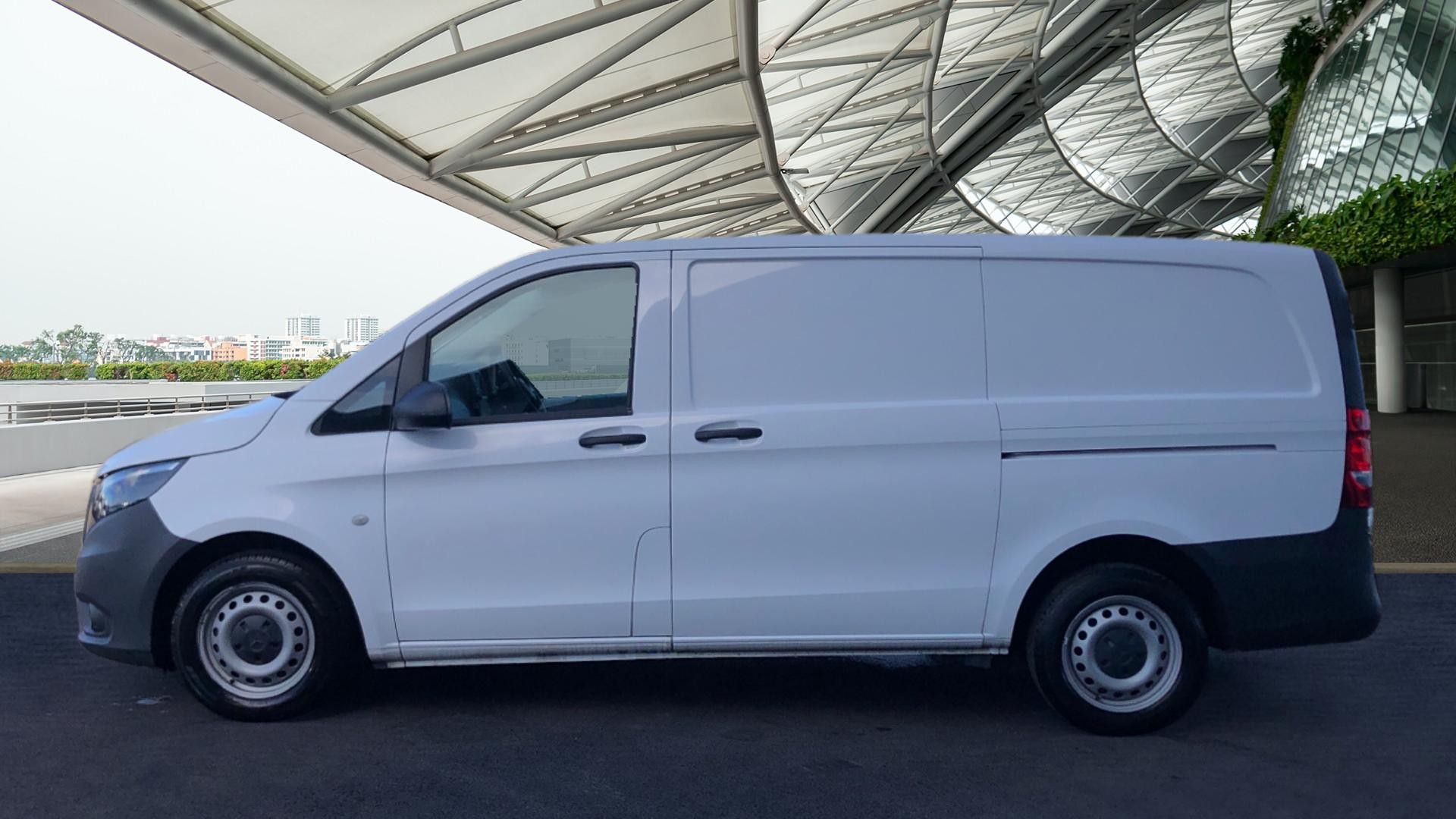 N-60695/NK71YMS - Bell Truck and Van