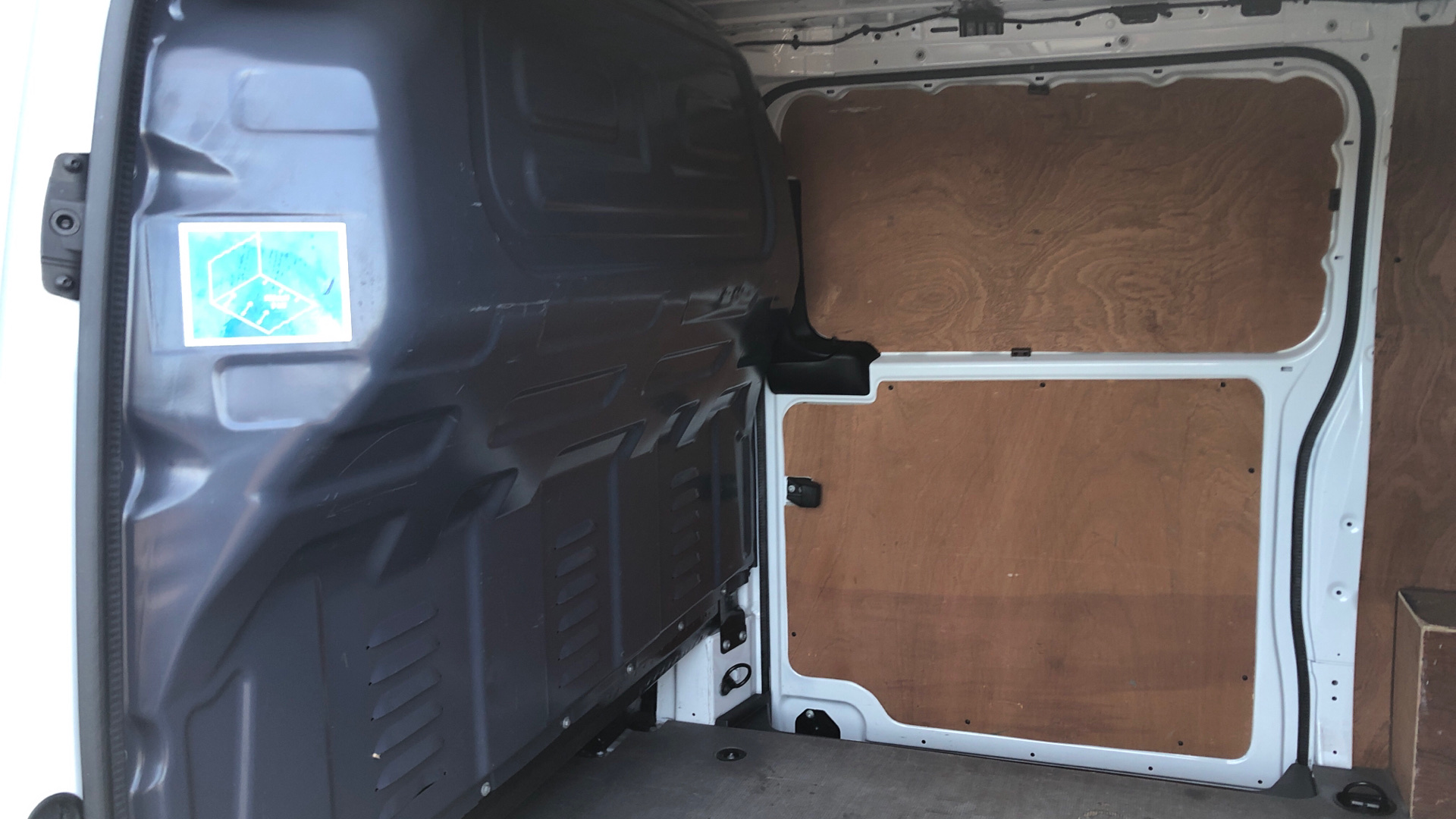 N-60695/NK71YMS - Bell Truck and Van