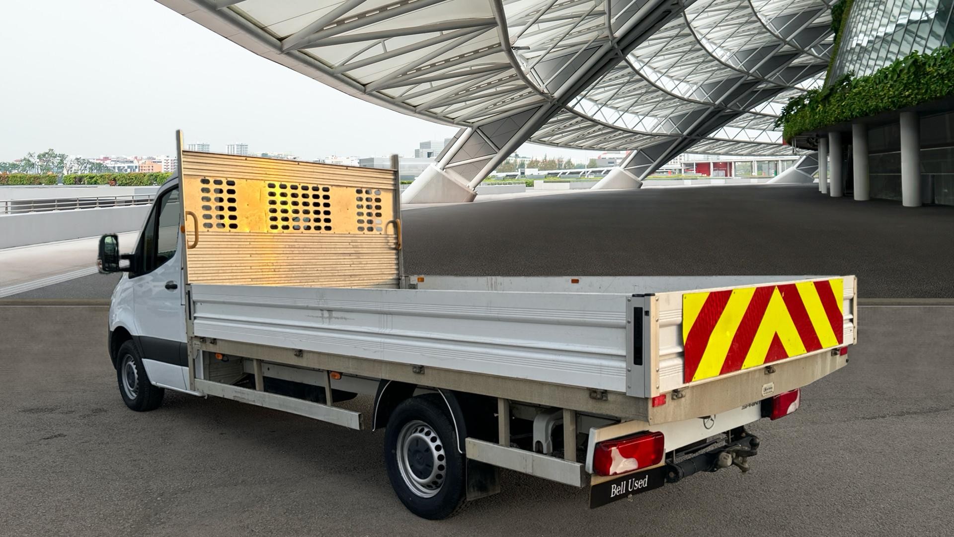 S-31923/NK71YKA - Bell Truck and Van